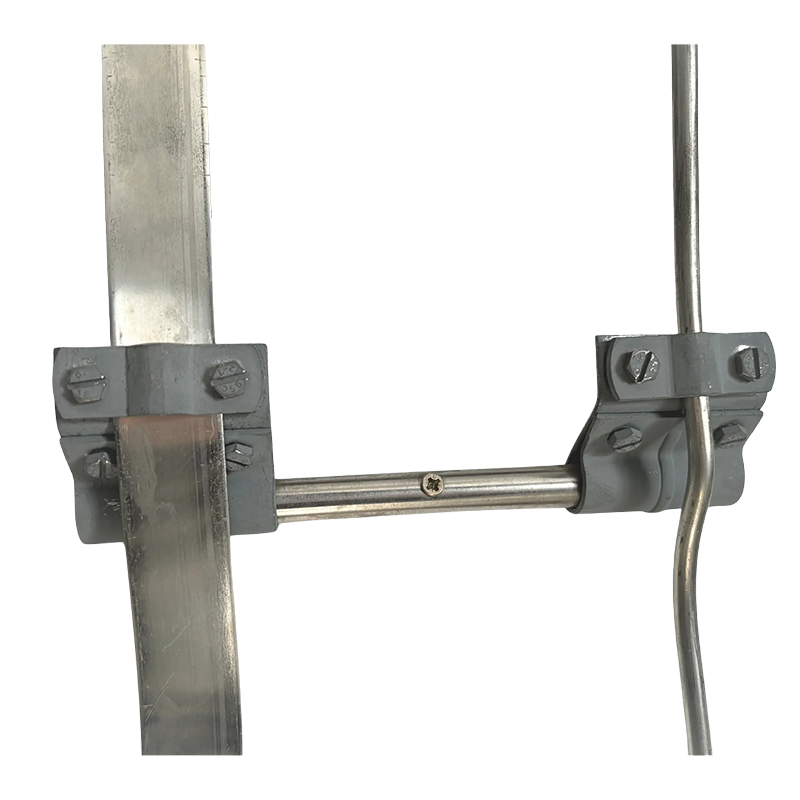 14045 Bridă pentru jgheab - Coborâri, fixări și racorduri - ACCESORII ...